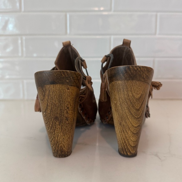 kobra | Shoes | Kobra Shoes Embroidered Leather Clog Heels Boho Peep ...